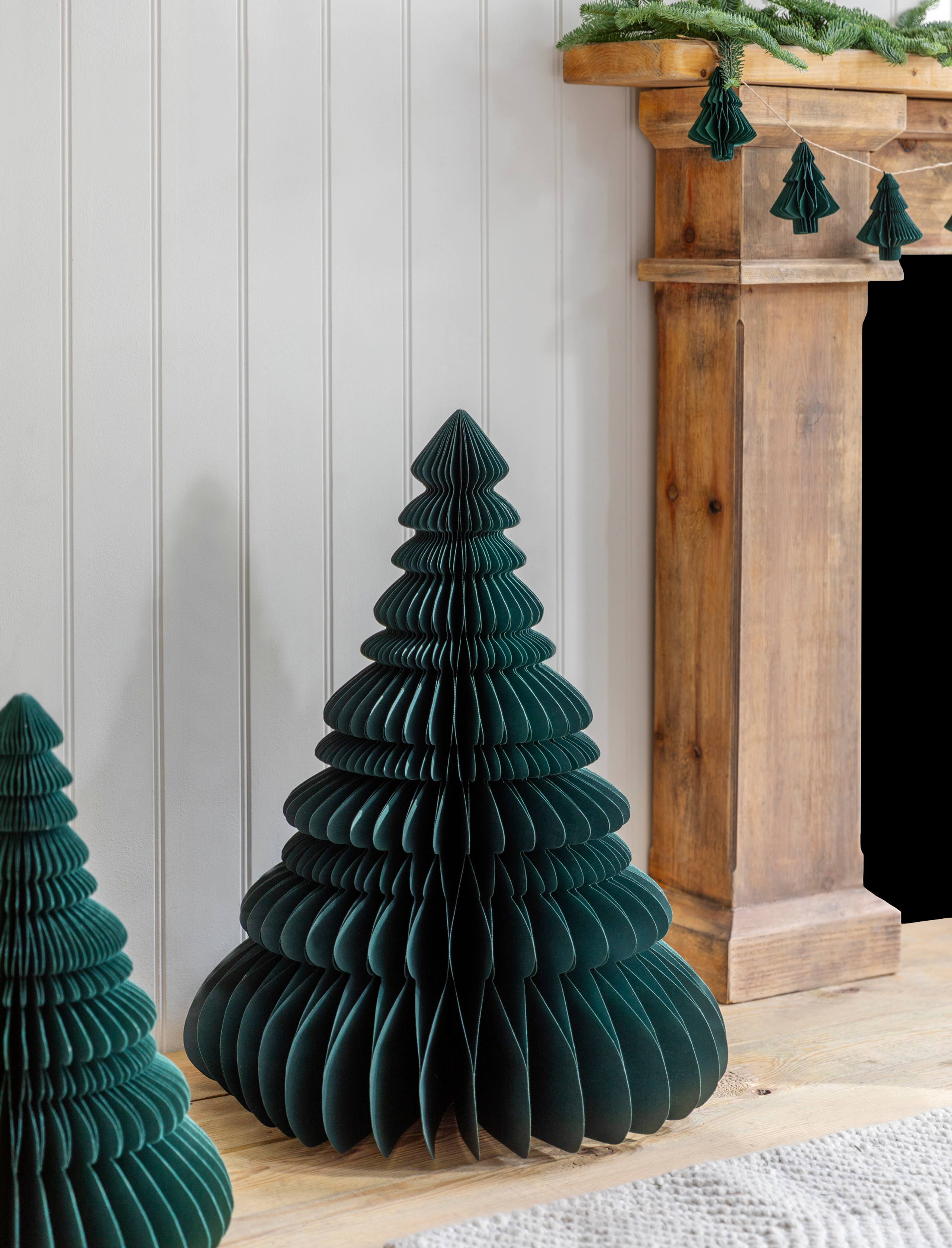 Christmas Trees B And Q B&Q To Deliver Real Christmas Trees This Year