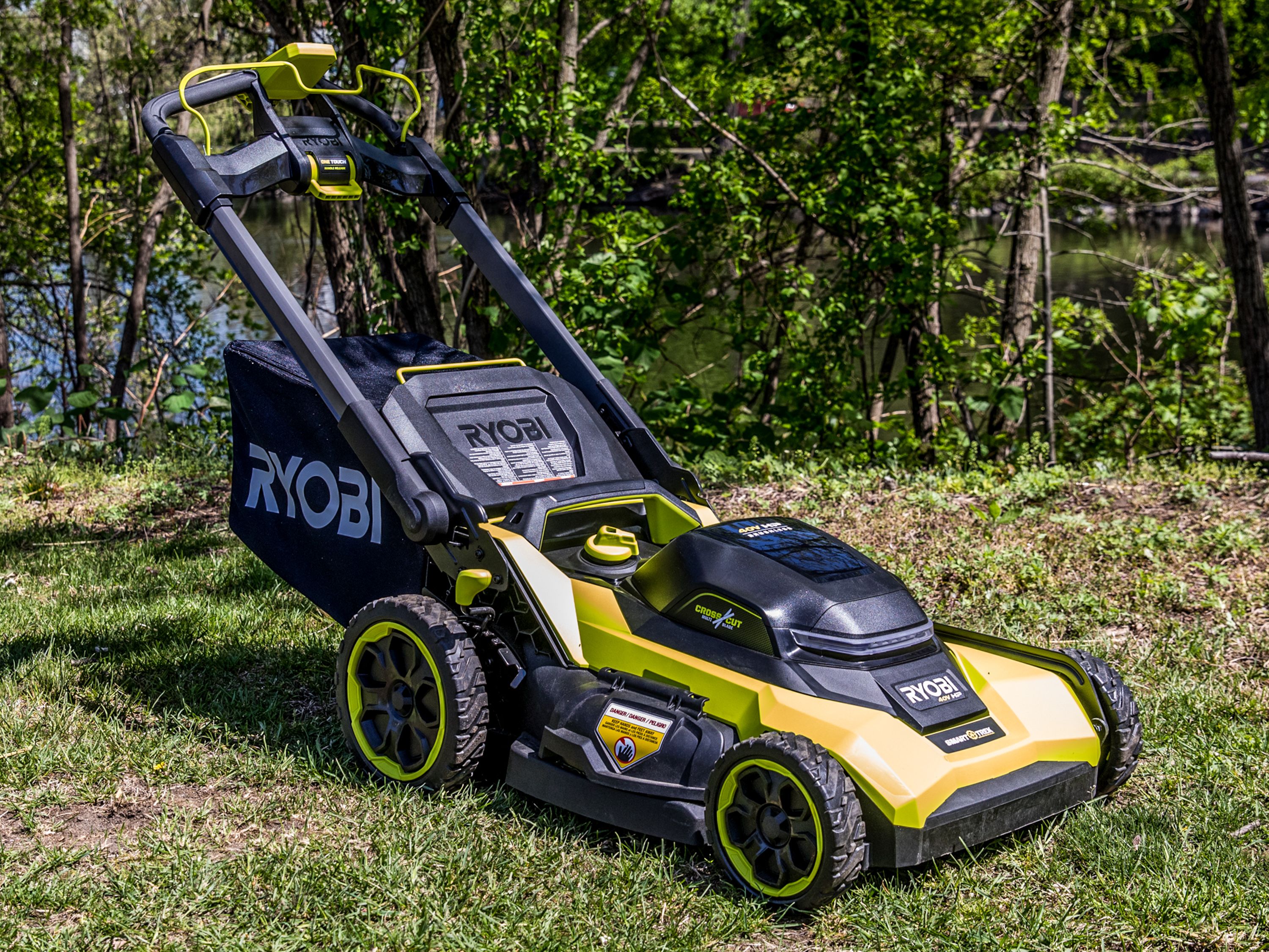 Vacuum Self Propelled Mowers